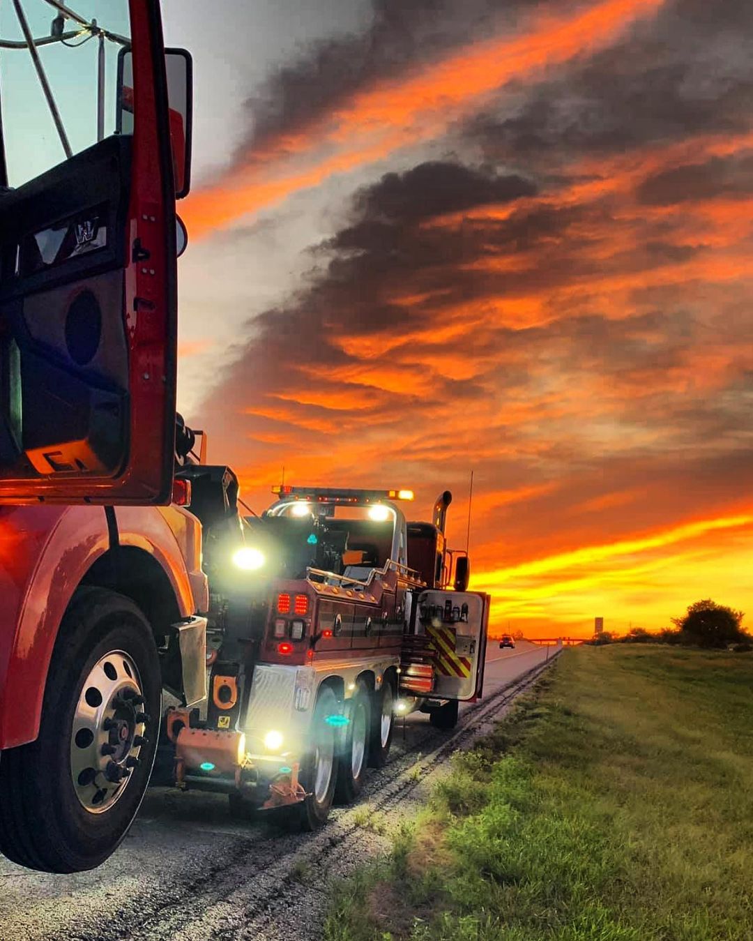 24/7 Towing Services Kansas City MO | Santa Fe Tow Service